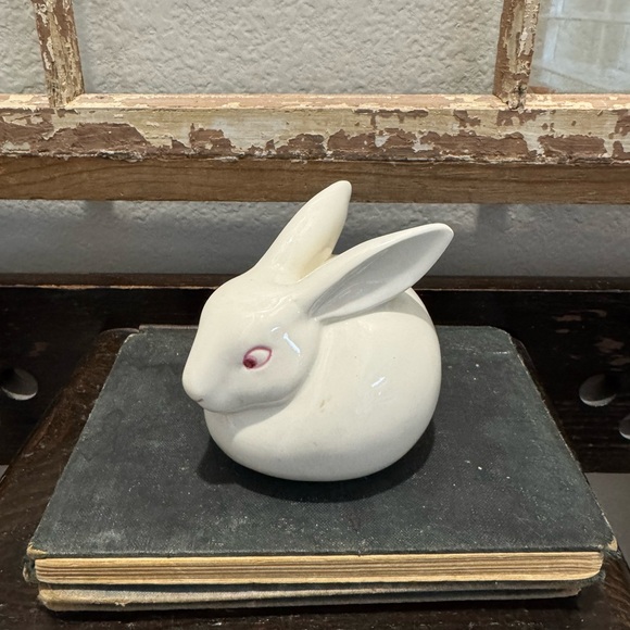 Accents | Vintage White Ceramic Rabbit Figurine | Poshmark